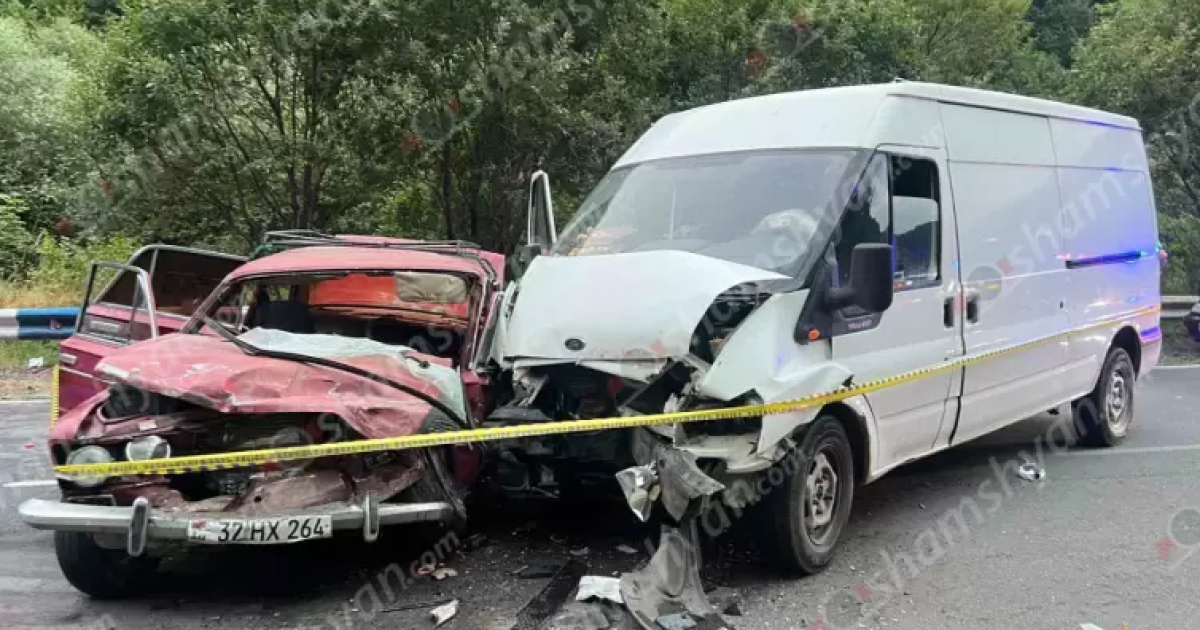 Ford Transit and "VAZ 2106" clashed on the Dilijan-Vanadzor road. There ...