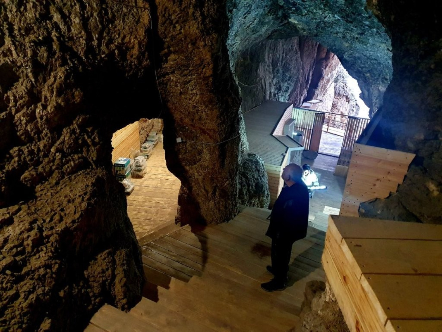 Viva joins the creation of a cave museum