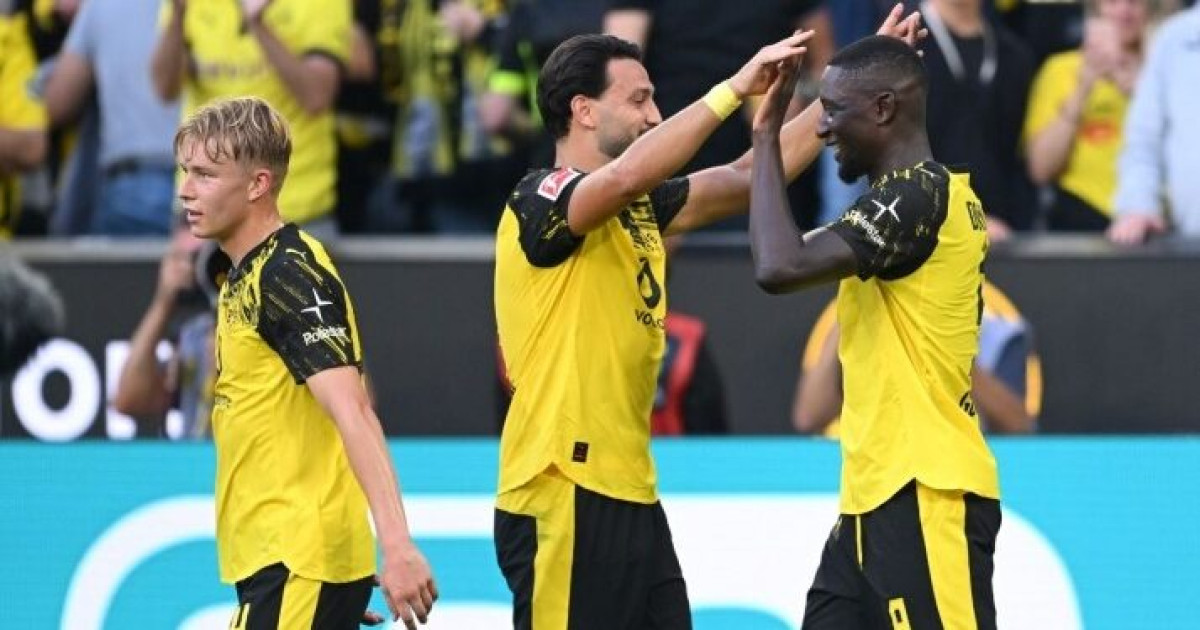 Borussia Dortmund defeated "Nanon"