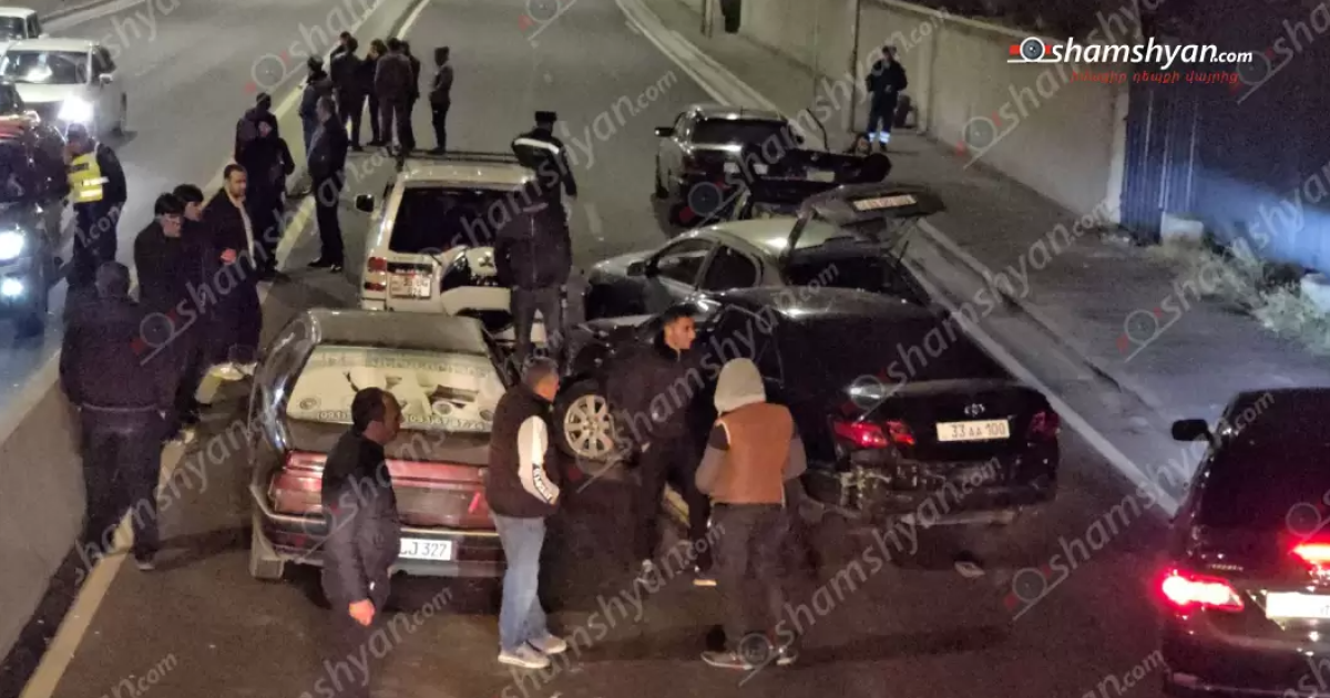 6 cars overturned on the north-south highway. the traffic jam was up to ...