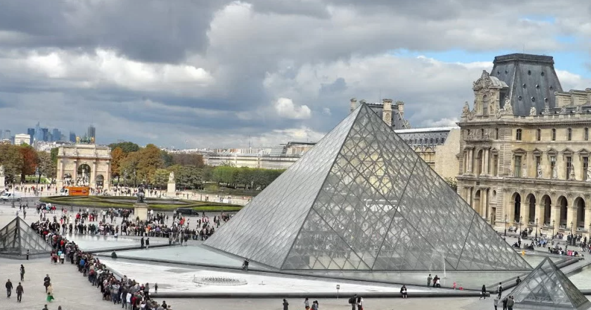 The Louvre has announced a tender for the modernization of the security ...