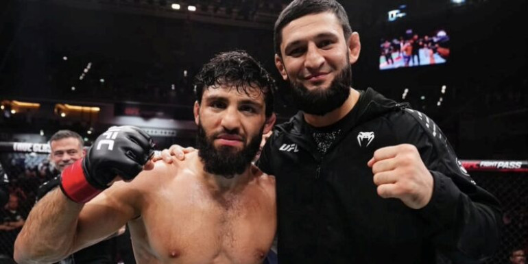 Khamzat Chimaev gave Arman Tsarukyan a precious gift after the victory ...