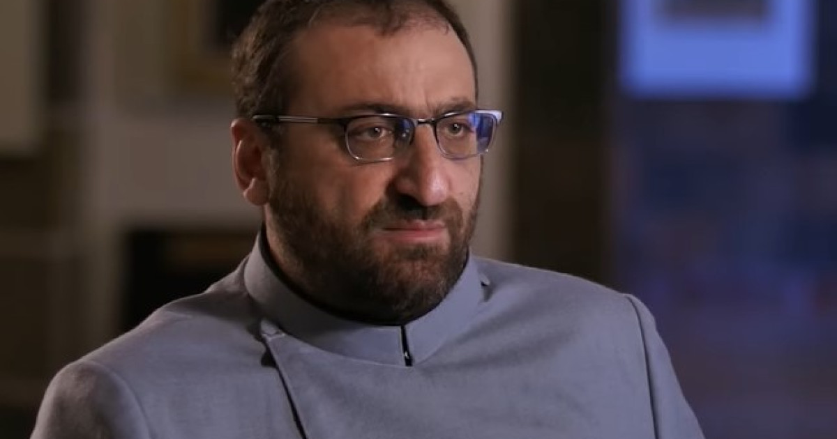 A secret filming element is not ruled out, but the content is completely fabricated. Arshak ...